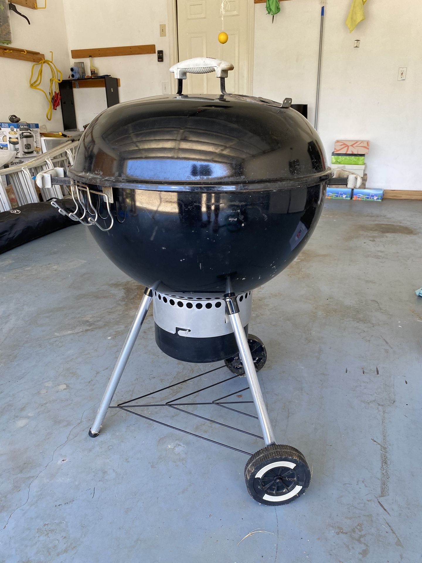 Webber Grill for Sale in Euless, TX - OfferUp