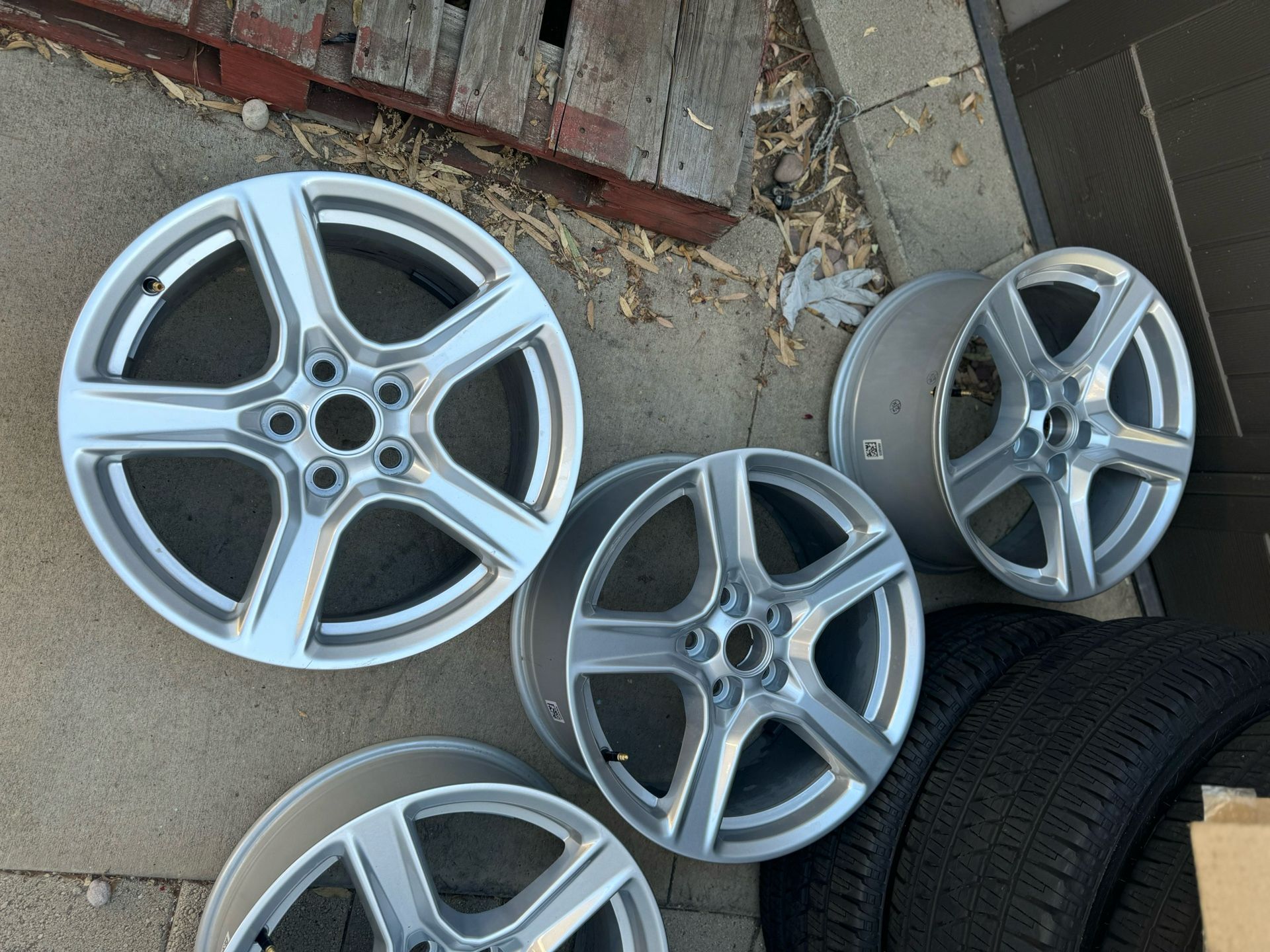 Chevy Wheels Chevy Rims 18 Inch OEM for Sale in Lake View Terrace, CA ...