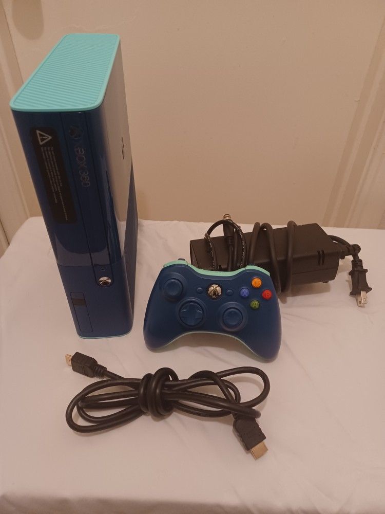 Special Edition 500GB Blue Xbox 360 E for Sale in Houston, TX - OfferUp