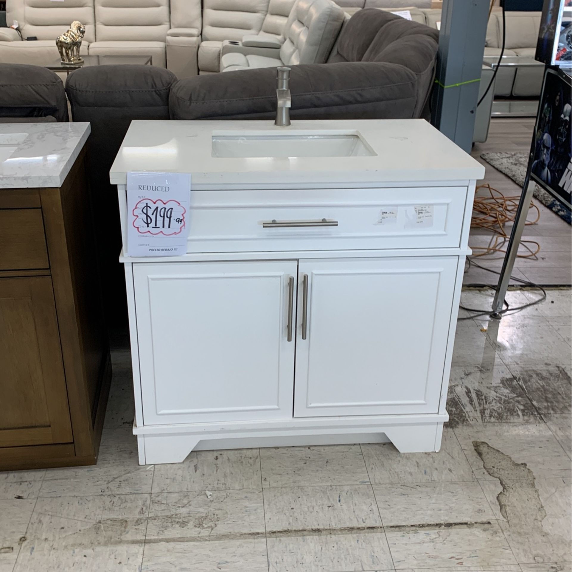 Bathroom White Vanity for Sale in Phillips Ranch, CA - OfferUp