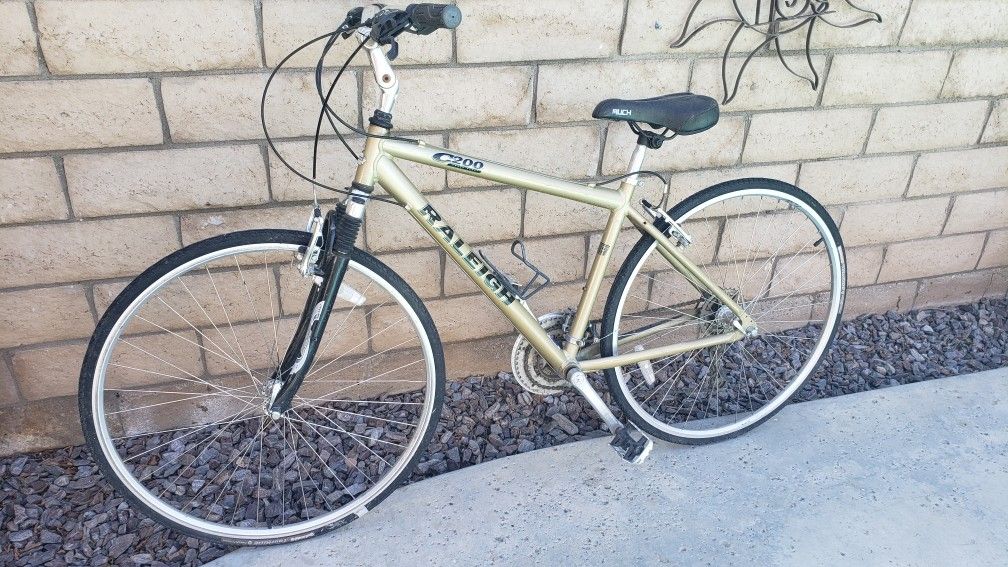 Raleigh C200 Cross Sport Bike-Bicycle OBO for Sale in Indian Wells, CA ...