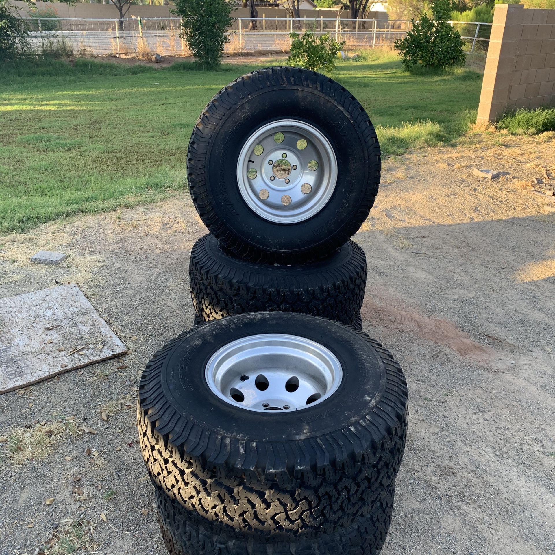 15” Alcoa Wheels Jeep Wrangler for Sale in Gilbert, AZ - OfferUp