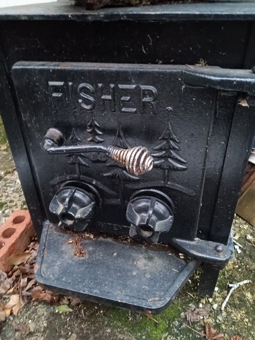 Fisher Wood Stove for Sale in Atlanta, GA - OfferUp