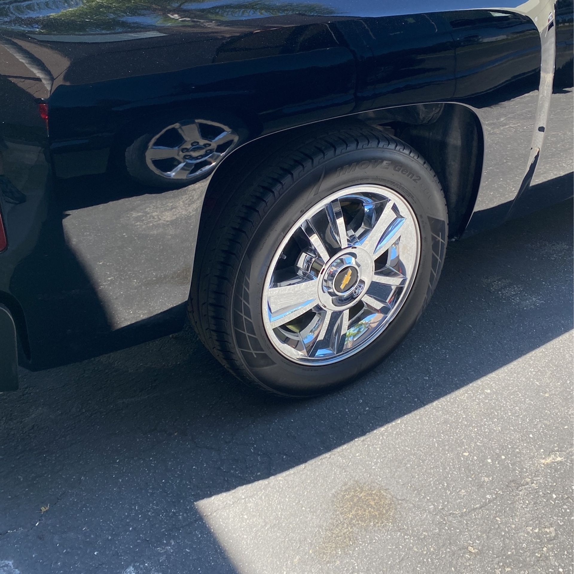 20 Inch Chrome Silverado Wheels for Sale in Cypress, CA - OfferUp