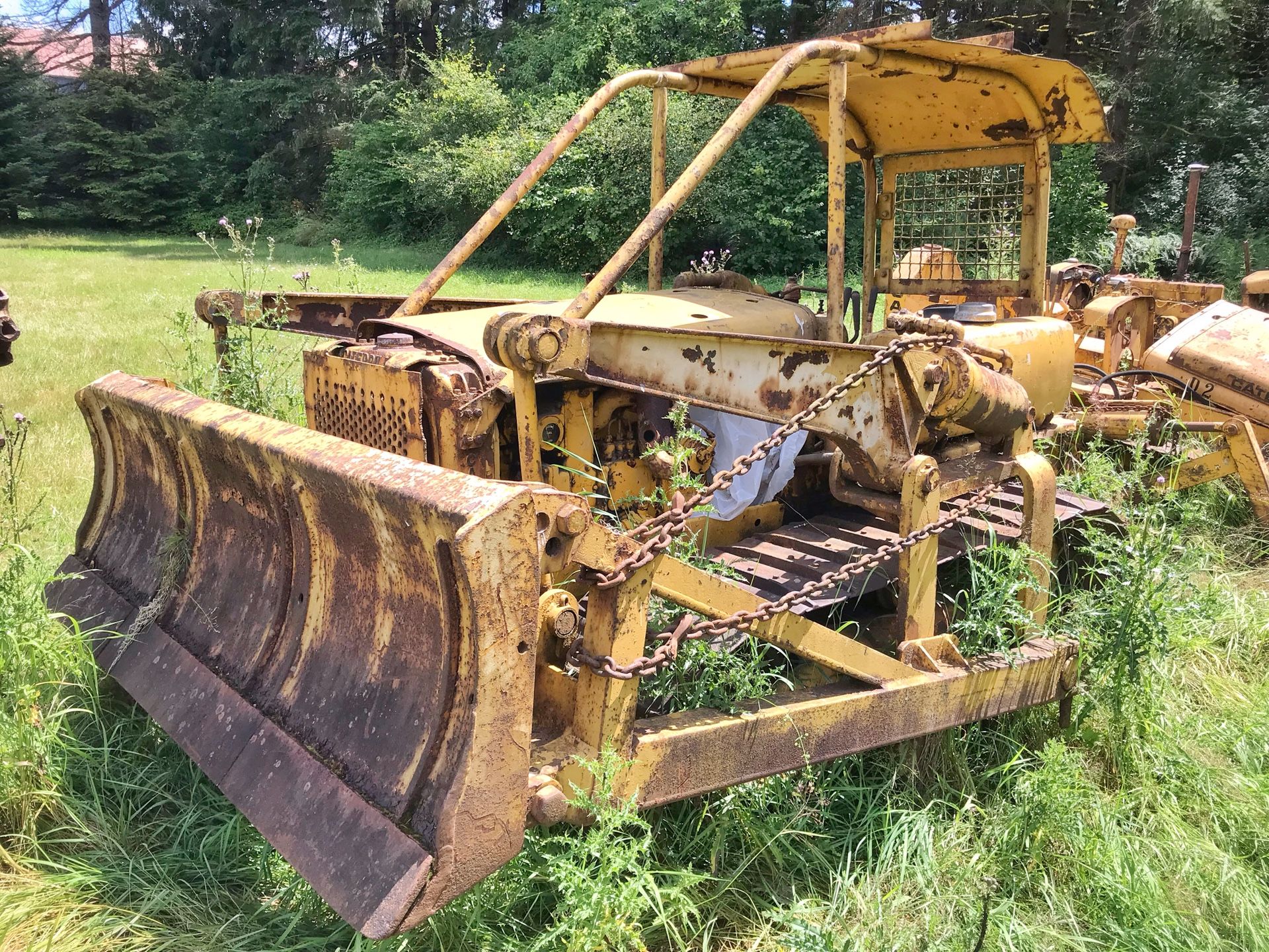 D2 Caterpillar Bulldozer - 3 Machines - Cat Dozer for Sale in Chehalis ...