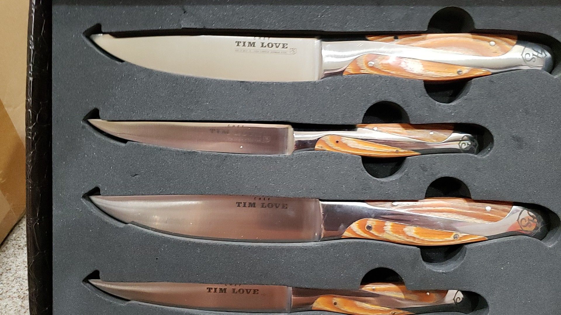 Tim Love Knife Set for Sale in Waddell, AZ - OfferUp