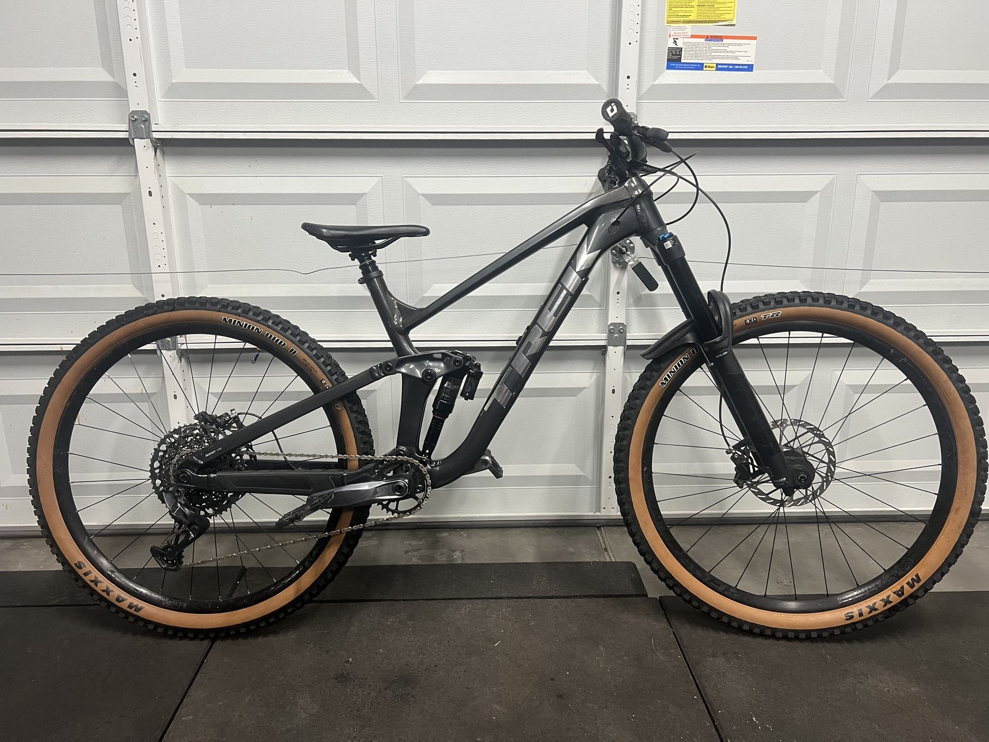 2021-22 TREK SLASH 8 GX. Full Suspension mountain Bike. for Sale in ...