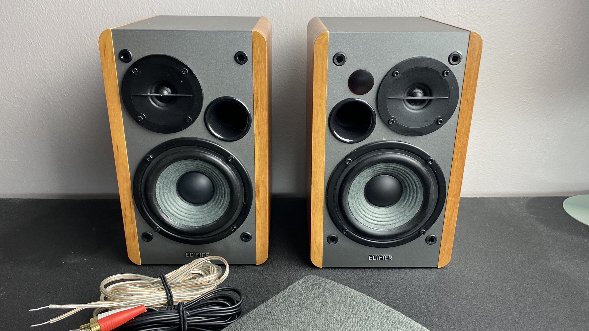 Edifier R1280T Powered 42 W Bookshelf Speakers for Sale in Hollywood ...