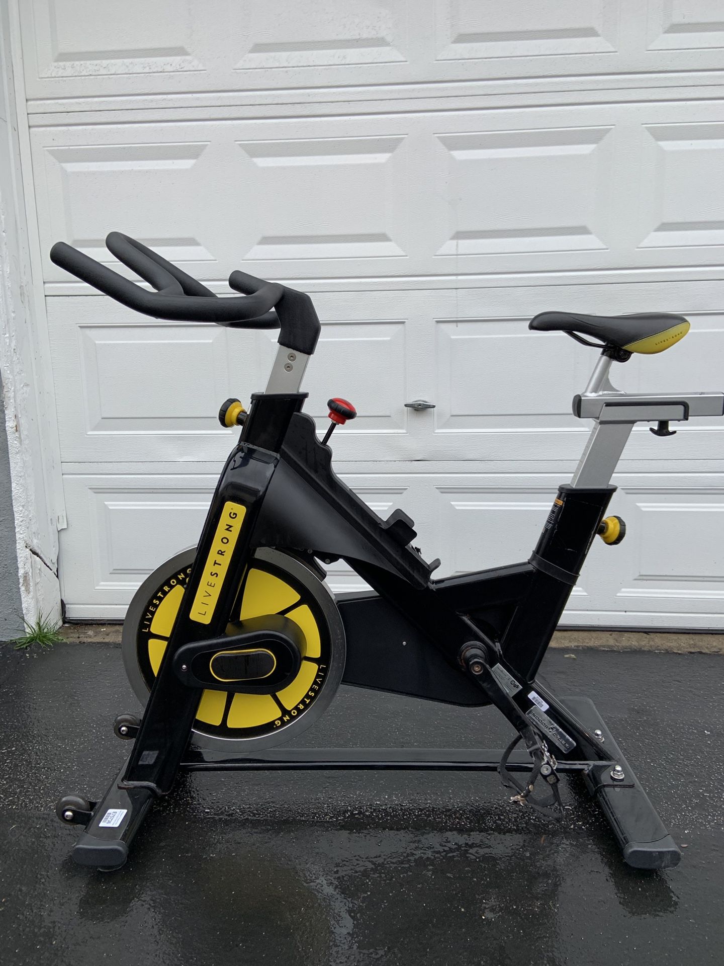 Matrix Livestrong drive belt Spin bike for Sale in Santa Ana, CA - OfferUp