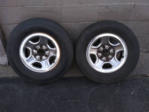 stock chrome chevy/gmc rim with tire. 6 lug, 16 inch for Sale in ...