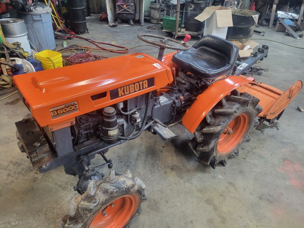 Kubota B 6000 Tractor 4x4 for Sale in Stanwood, WA - OfferUp
