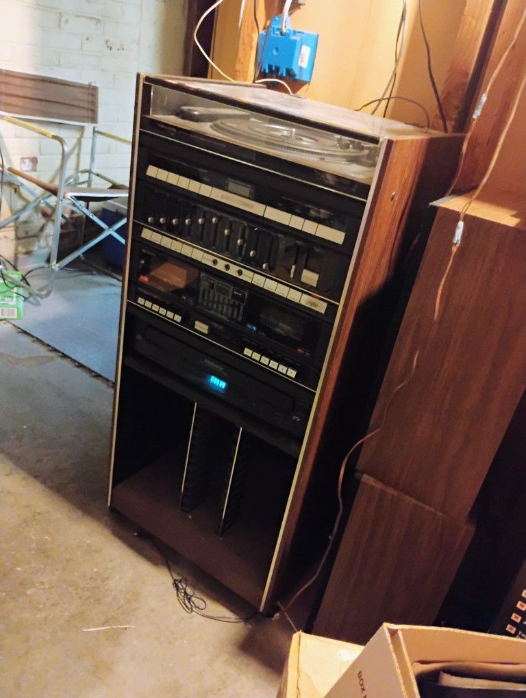 Record Player for Sale in Seattle, WA - OfferUp