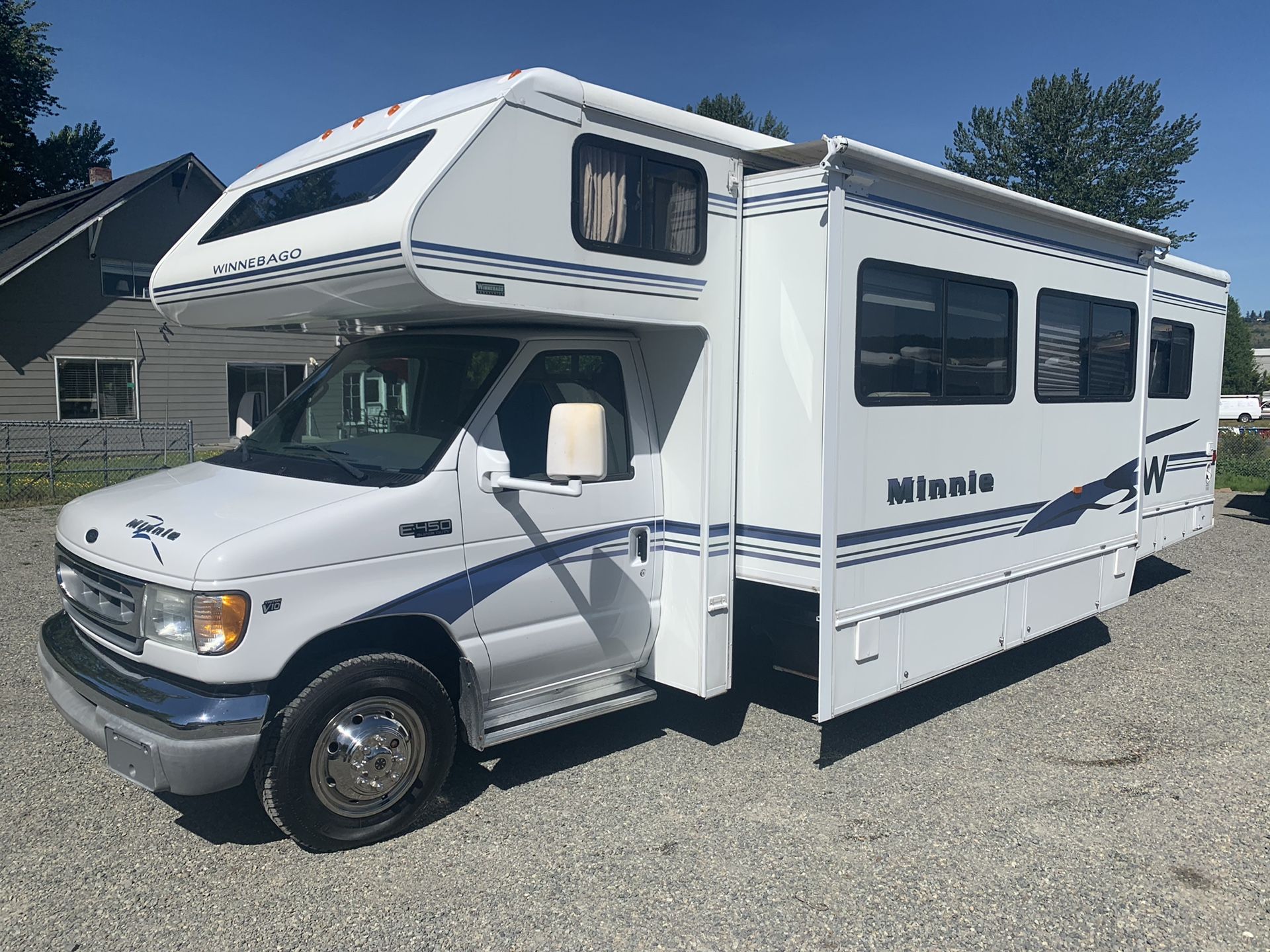 2004 Winnebago Minnie Winnie 31ft Super Slide Out Motorhome Low Miles ...