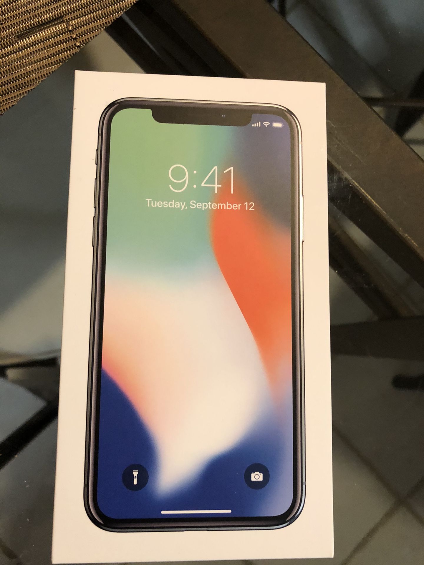 iPhone X 256GB Sliver for Sale in Claremont, CA - OfferUp