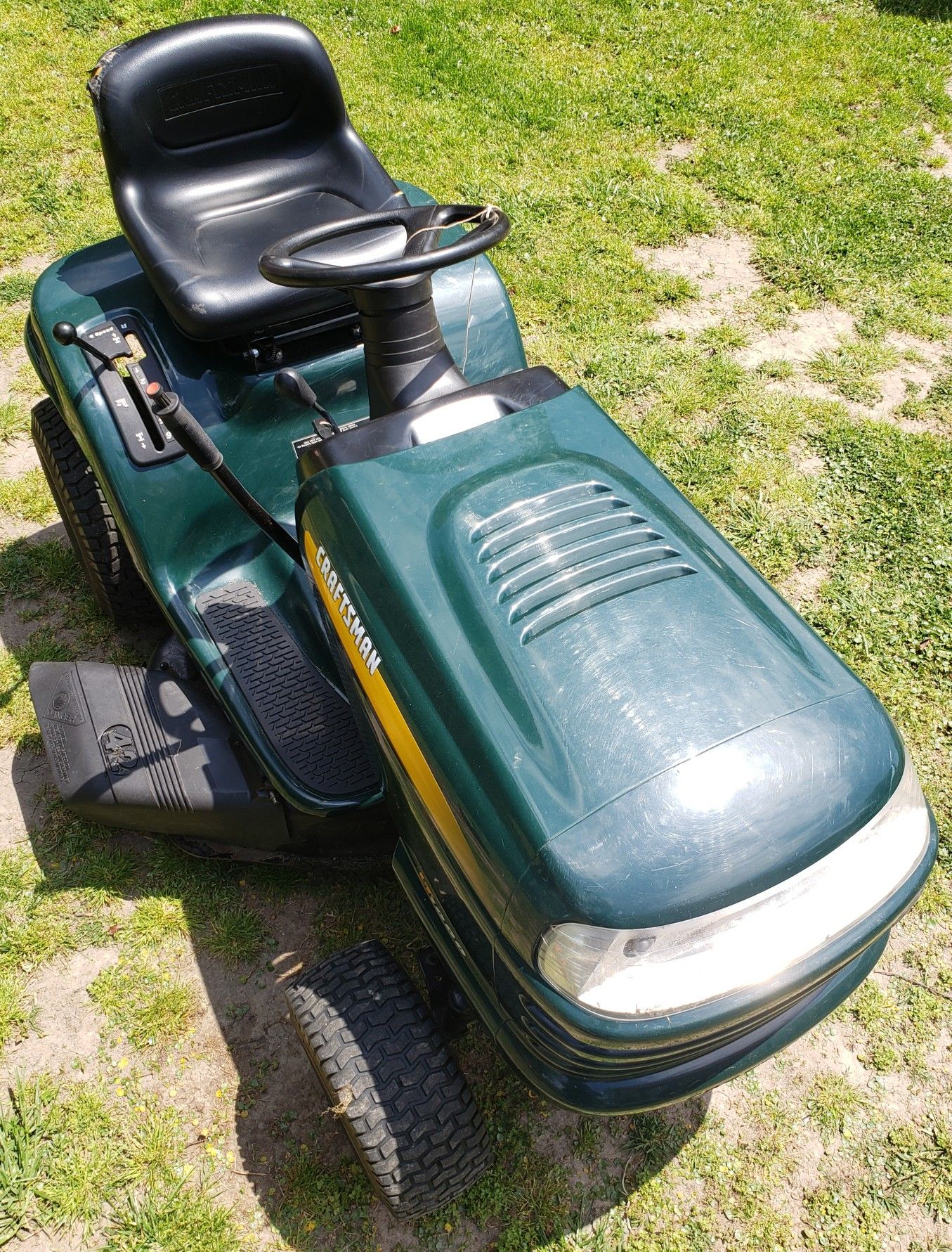 Craftsman LT1000 Riding Lawn Mower for Sale in South Norfolk, VA - OfferUp