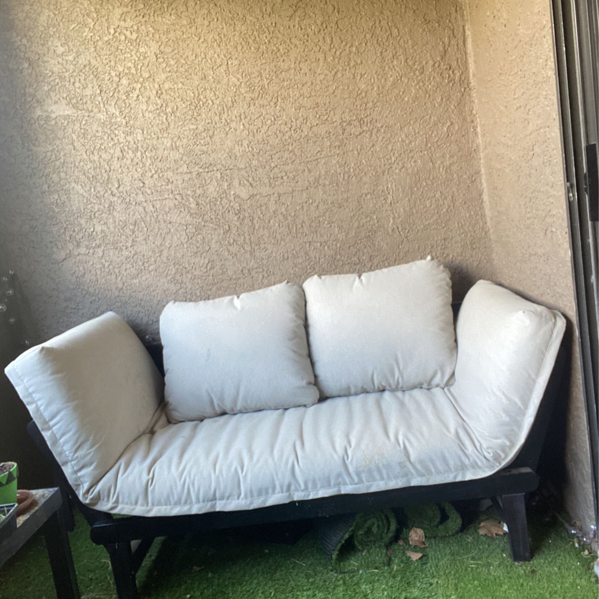 Outdoor Adjustable Day Bed for Sale in Albuquerque, NM - OfferUp