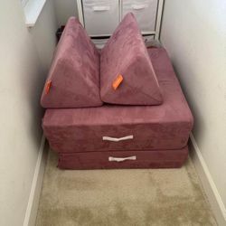 Mayberry nugget couch store