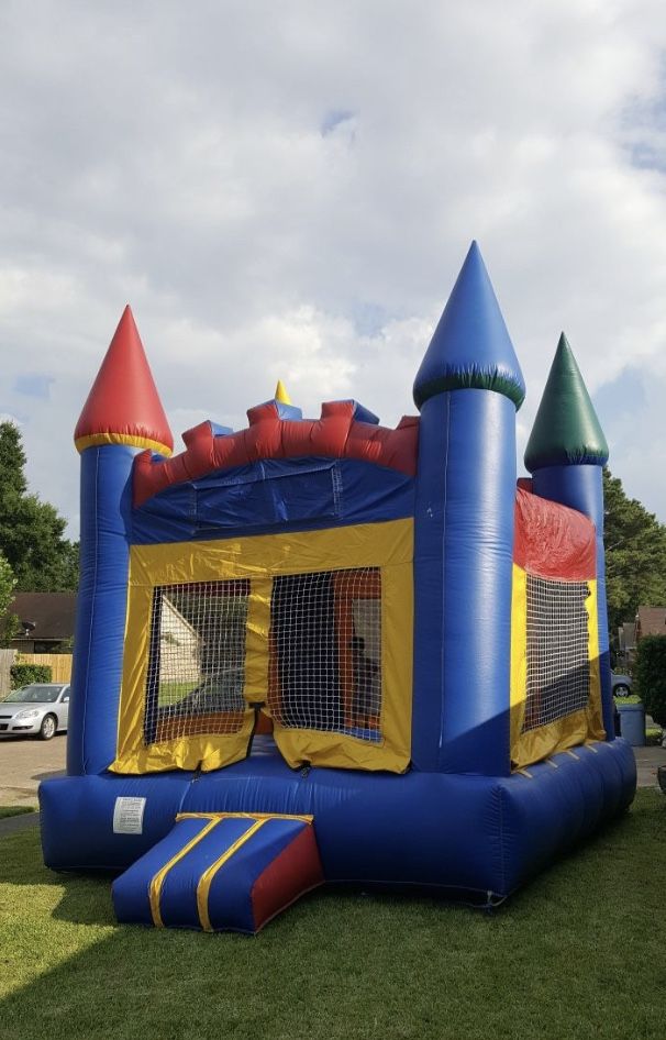 Castle Moonwalk for Sale in Houston, TX - OfferUp