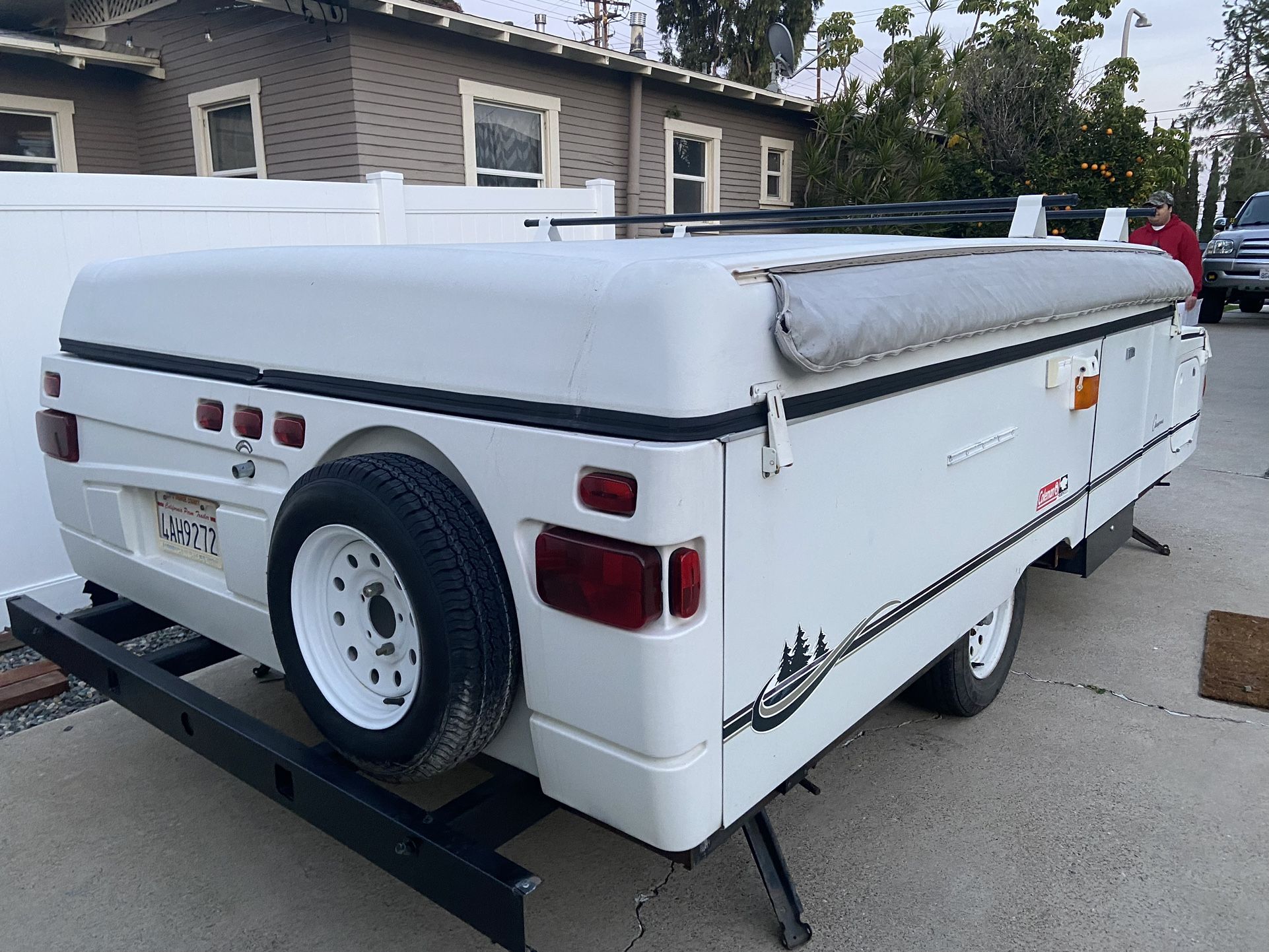 2002 Coleman pop up camper for Sale in Bellflower, CA - OfferUp