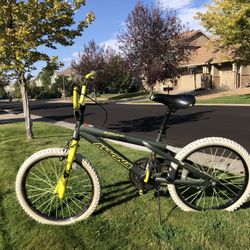 Magna Ripclaw BMX Bike Excellent Condition Ready to Ride for Sale in Aurora CO OfferUp