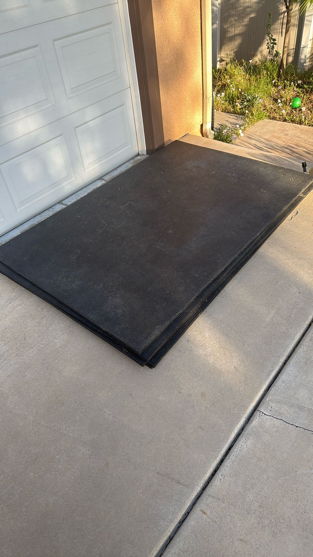 4 Gym Mats (4x6) for Sale in Riverside, CA - OfferUp