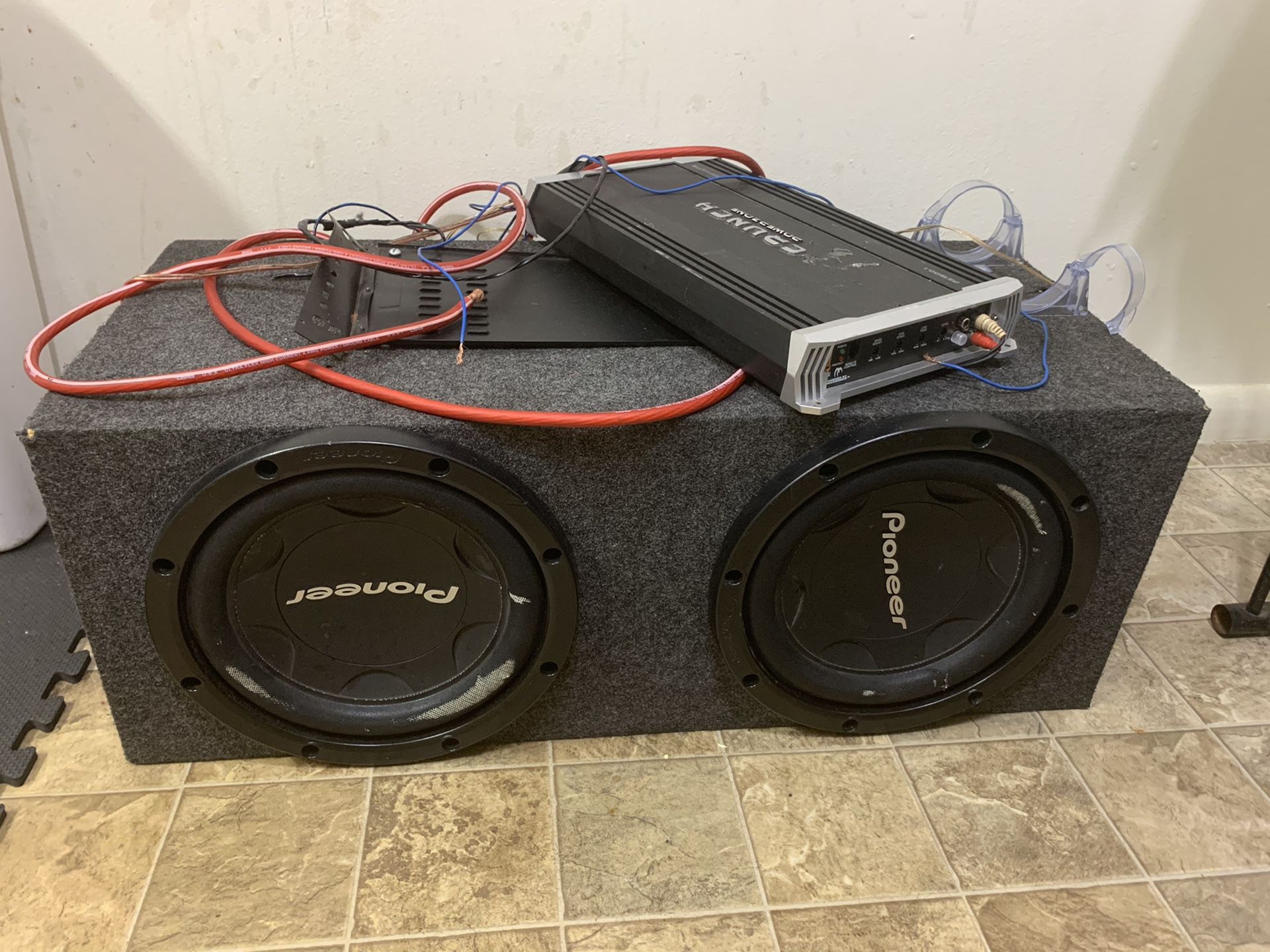 12 inch subs for Sale in Oaklandon, IN - OfferUp