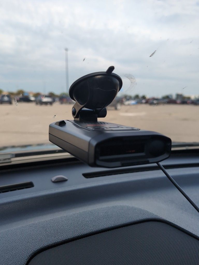 RADAR DETECTOR/FUZZ BUSTER for Sale in Salina, KS - OfferUp