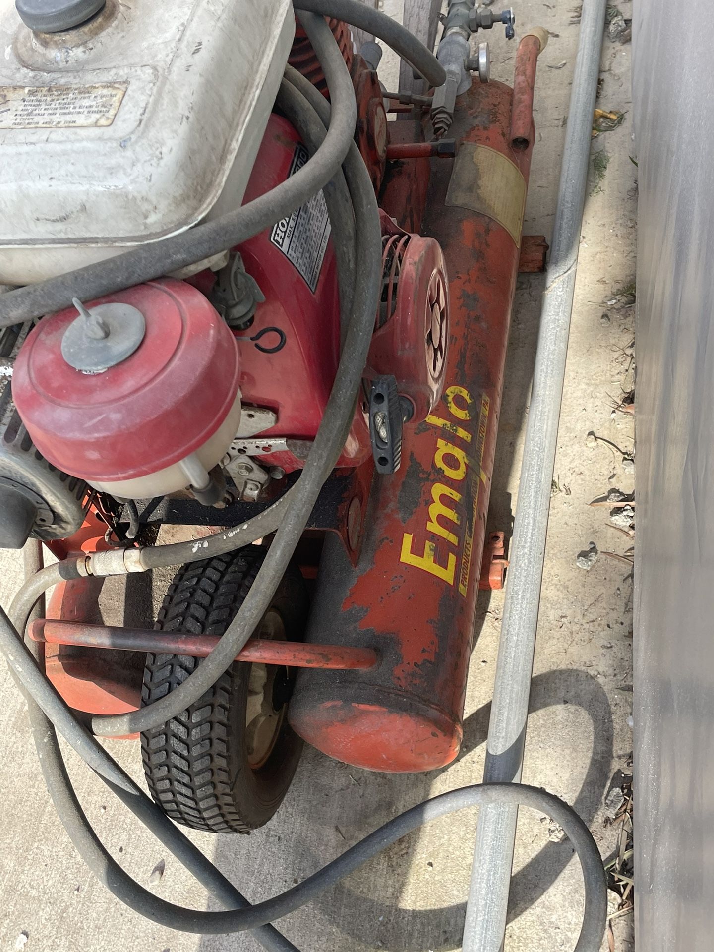 Emglo Gas Powered Compressor for Sale in San Clemente, CA - OfferUp