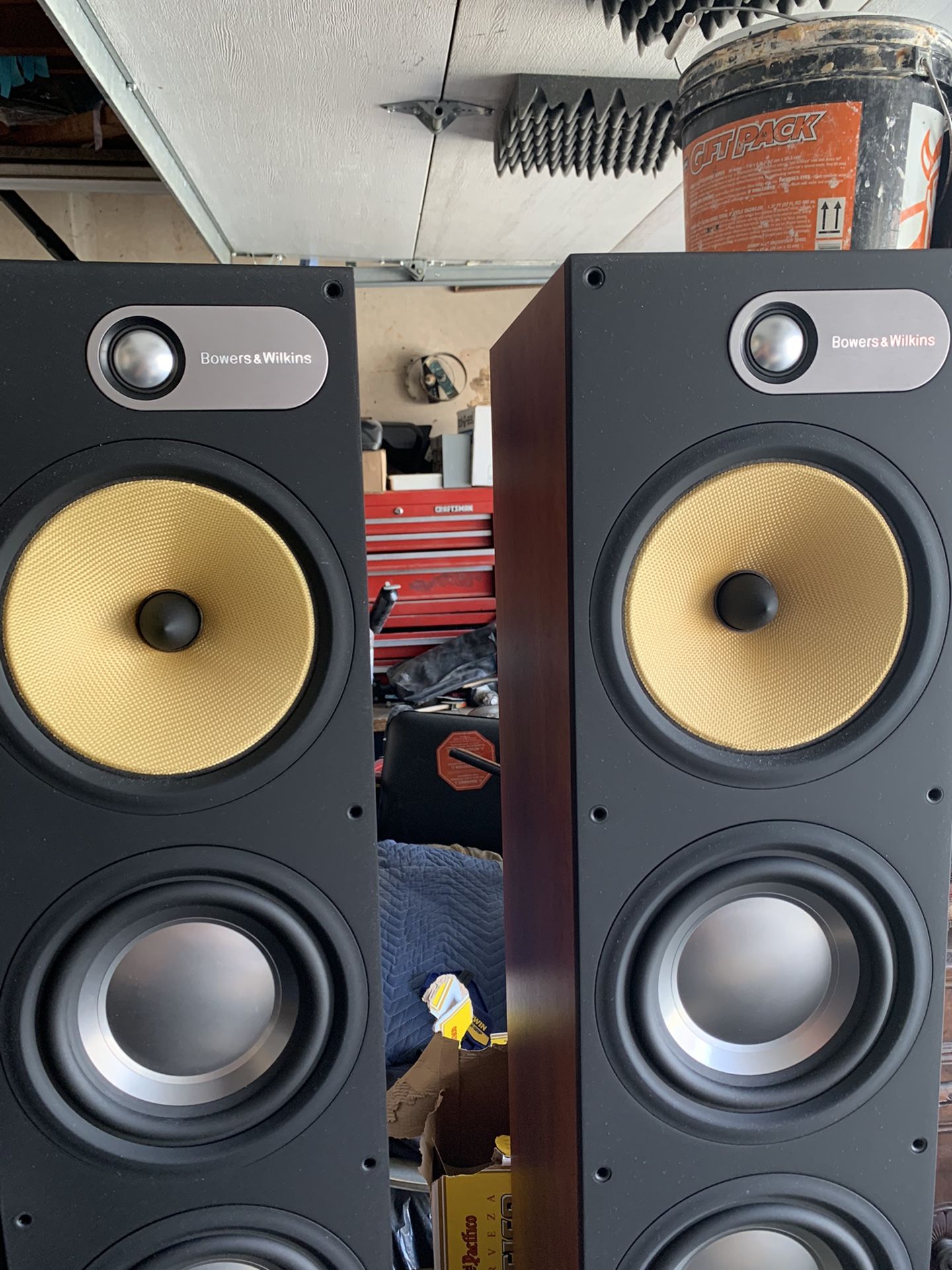 B&w Bowers And Wilkins Towers Model 683 for Sale in Santa Ana, CA - OfferUp