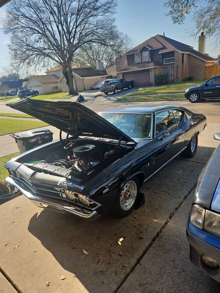 1969 Chevrolet Impala for Sale in Houston, TX - OfferUp