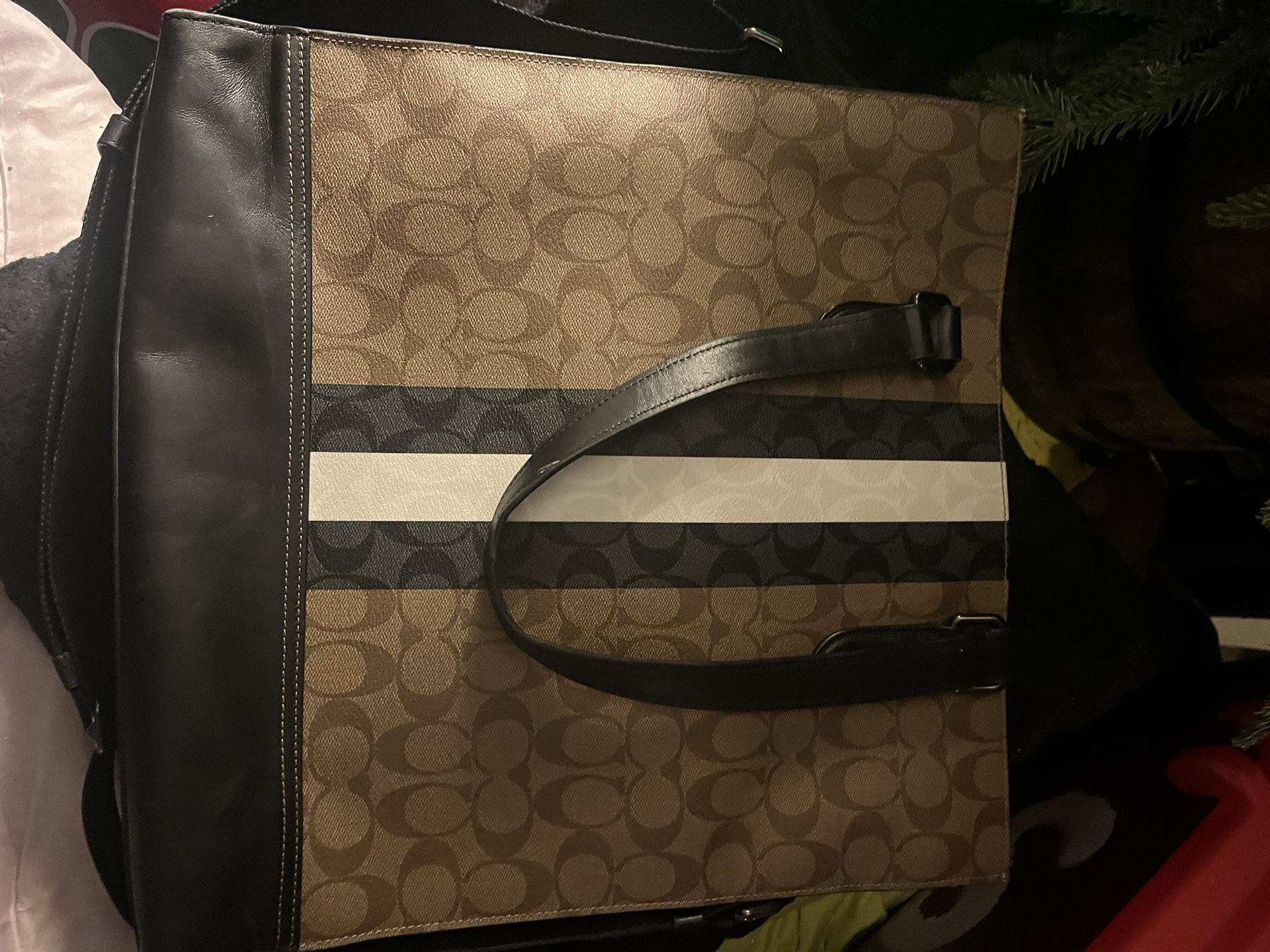 Coach Messenger Bag for Sale in San Antonio, TX - OfferUp