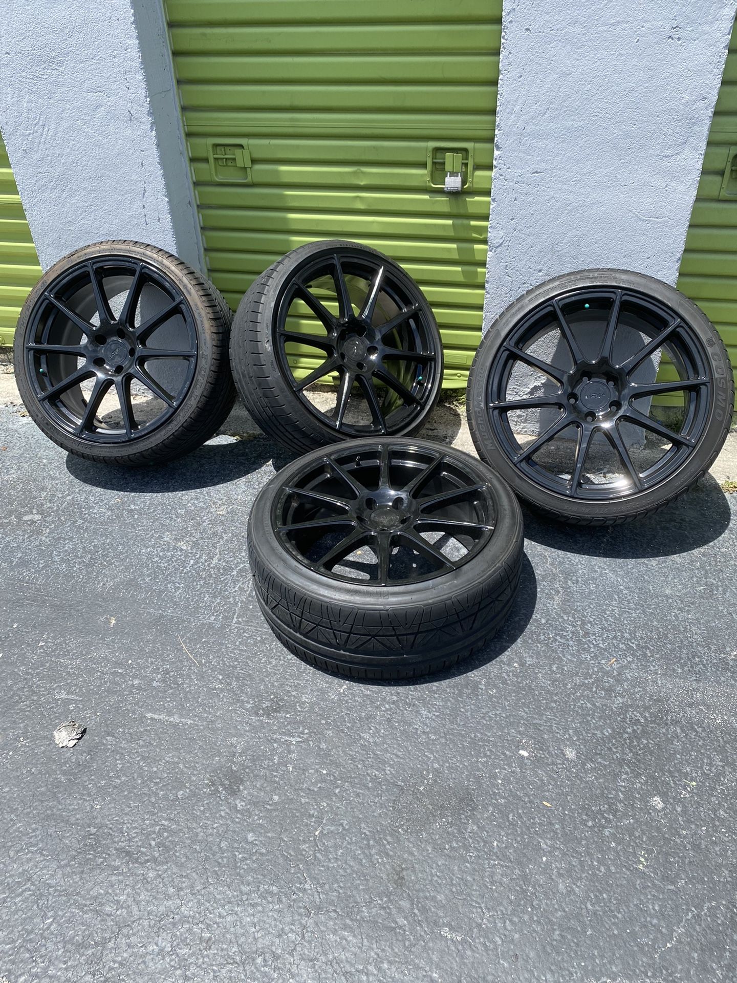 20 Inch 5x114.3 Incurve 20x9 Rims for Sale in Hialeah Gardens, FL - OfferUp