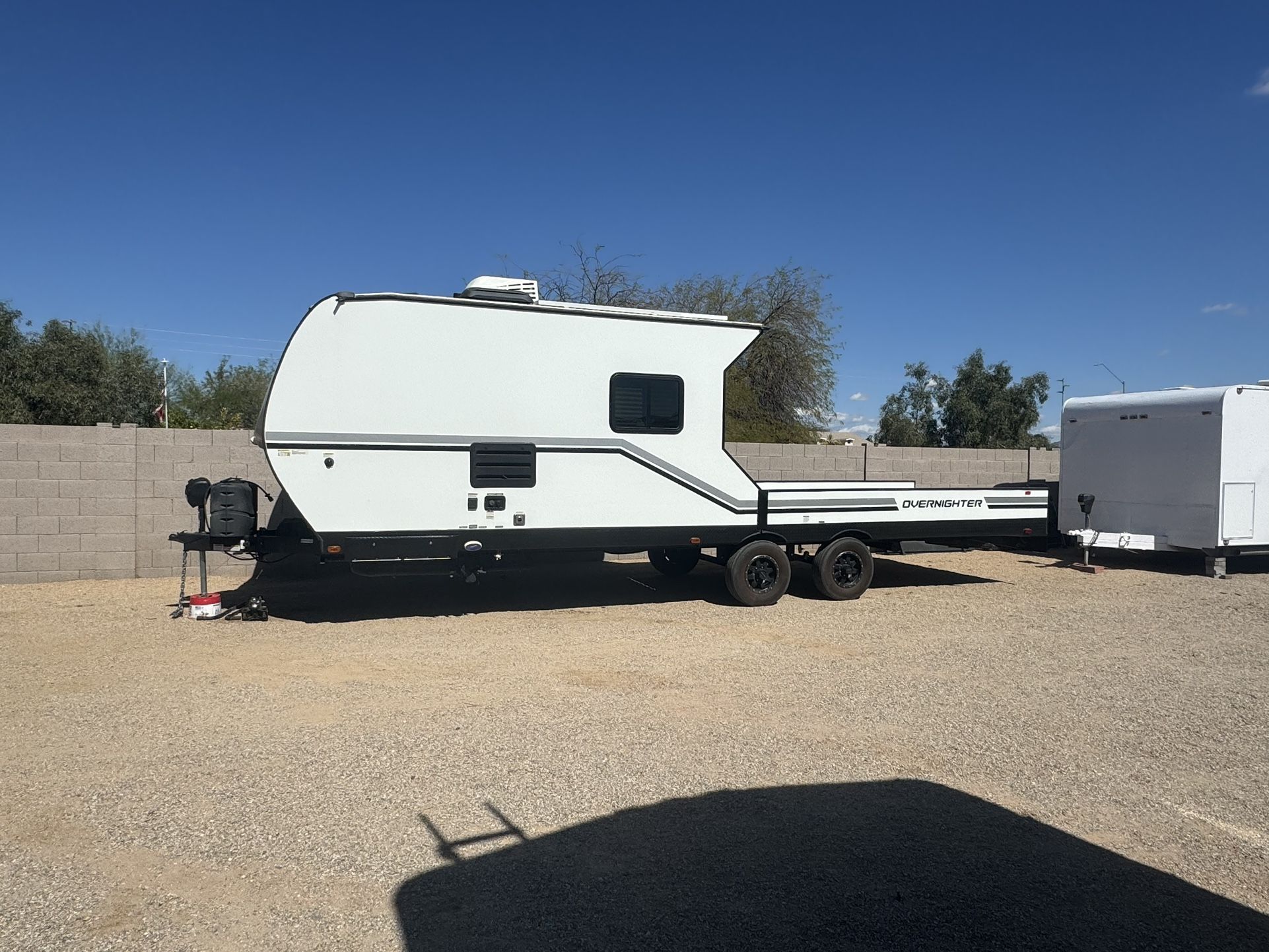2022 Genesis Overnighter for Sale in Glendale, AZ - OfferUp