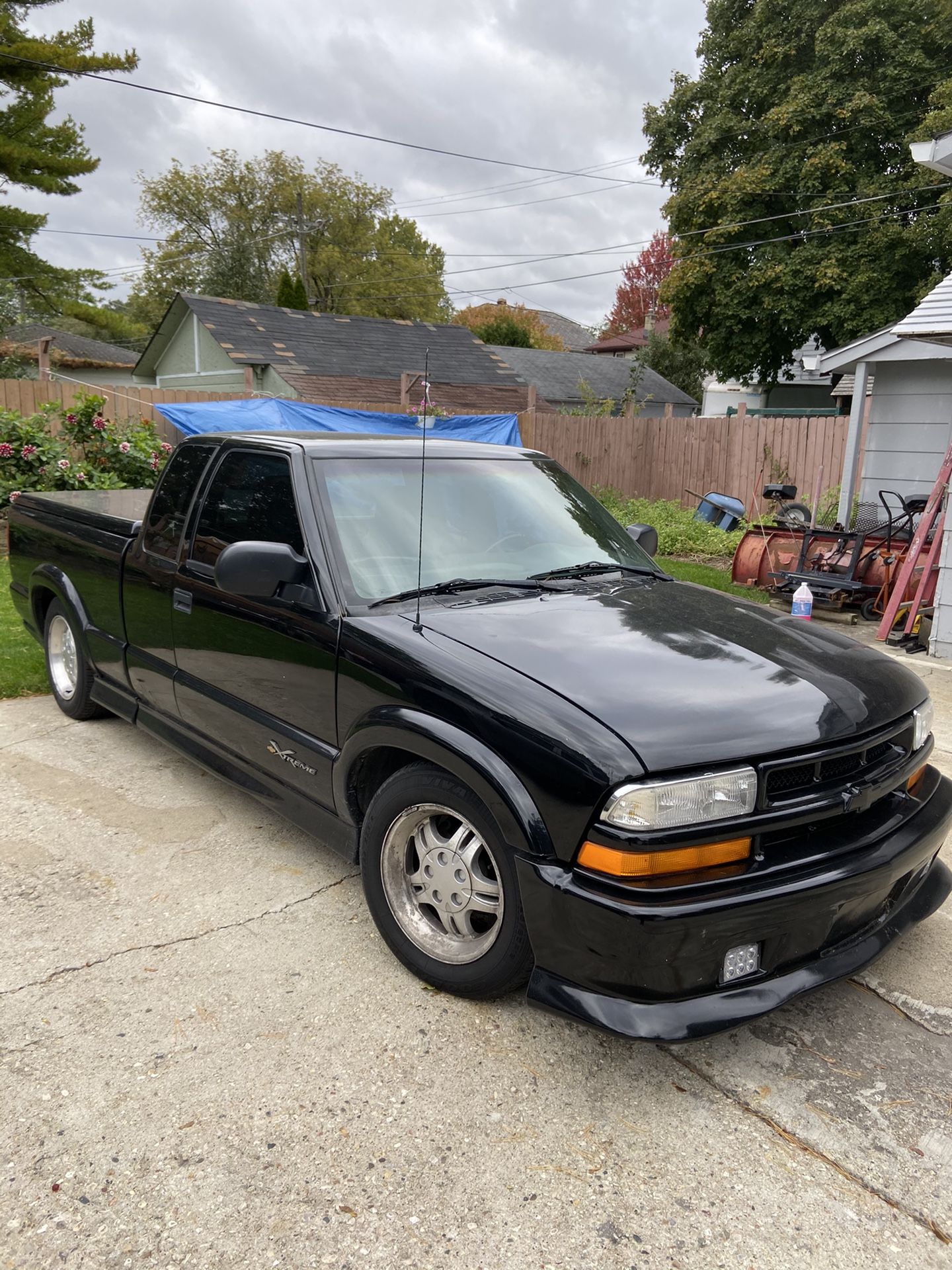 2000 Chevrolet S-10 for Sale in Winthrop Harbor, IL - OfferUp
