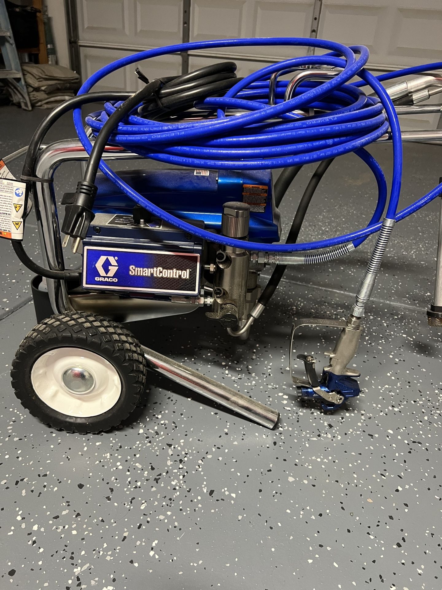 595 Graco Sprayer for Sale in Manteca, CA - OfferUp