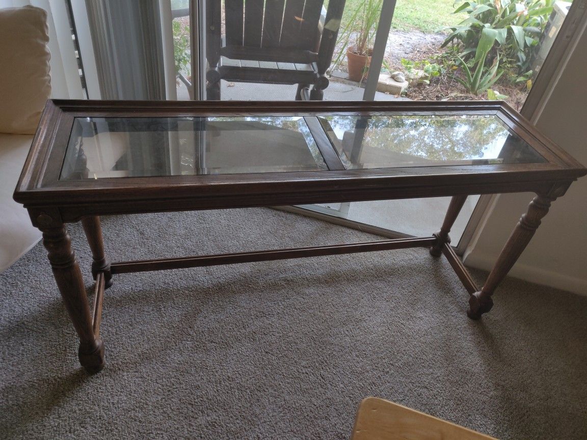 Console Table - Gordon's Johnson City Tennessee for Sale in Aloma, FL ...