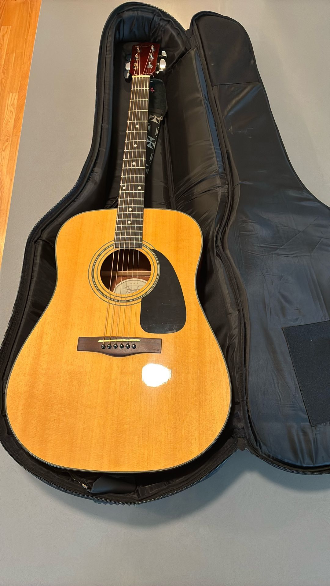 Fender DG-11 NAT Guitar for Sale in Seattle, WA - OfferUp