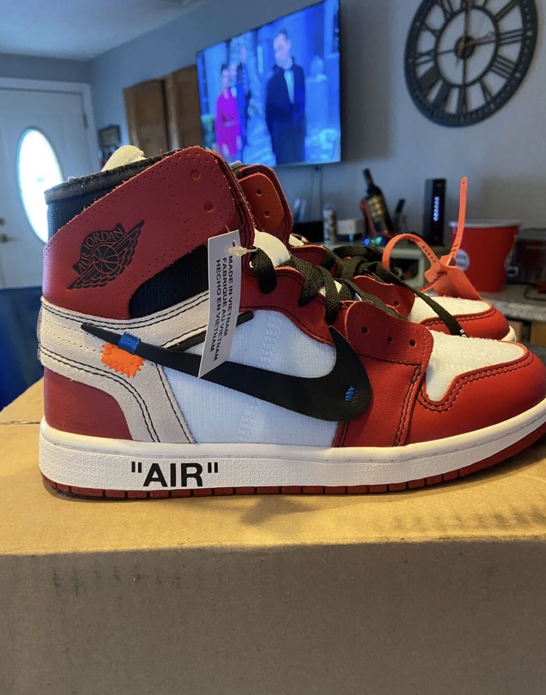 Jordan 1 Off White Chicago for Sale in Peabody, MA - OfferUp