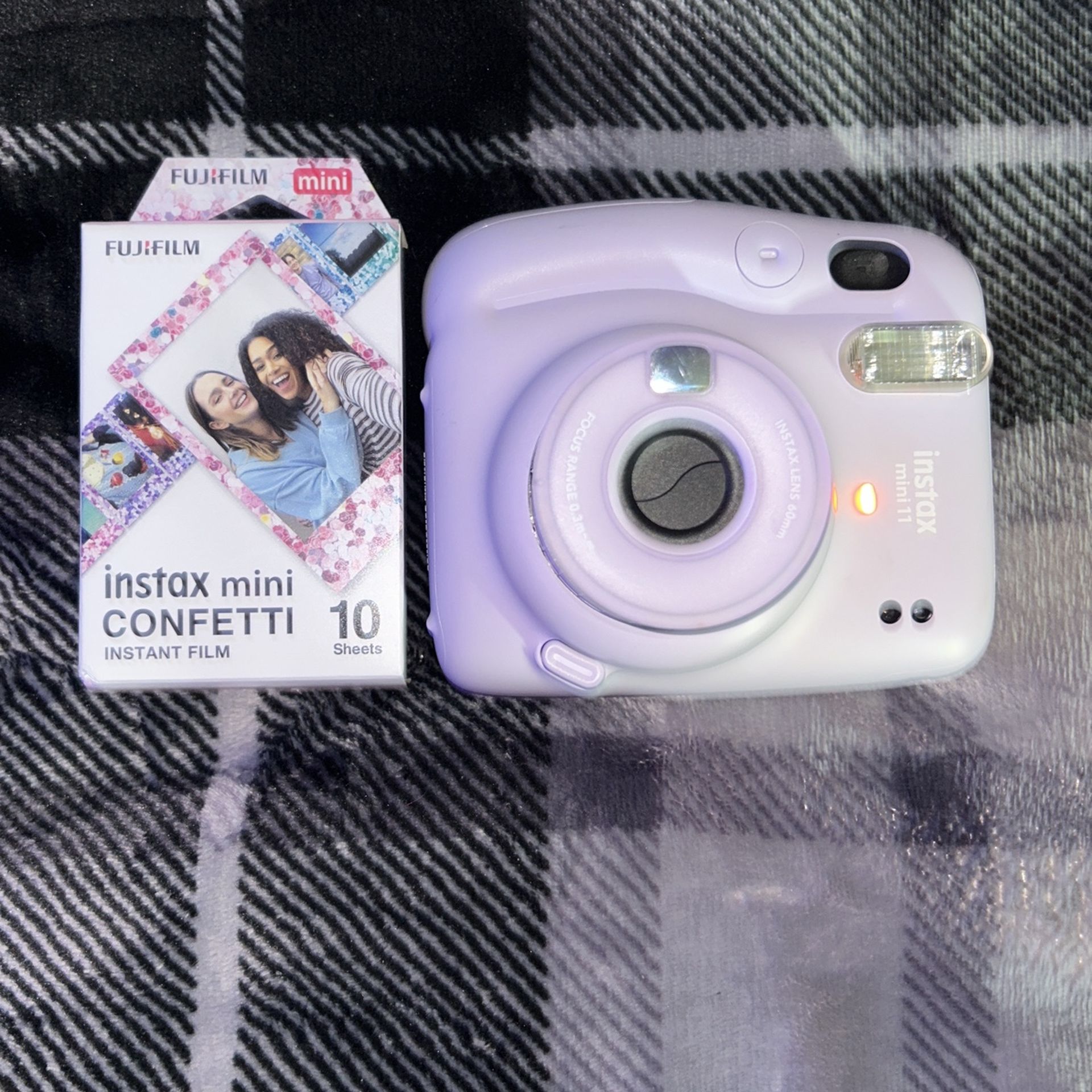 Instead Mini 11 60 MM Instant Camera With Film for Sale in Scottsdale ...