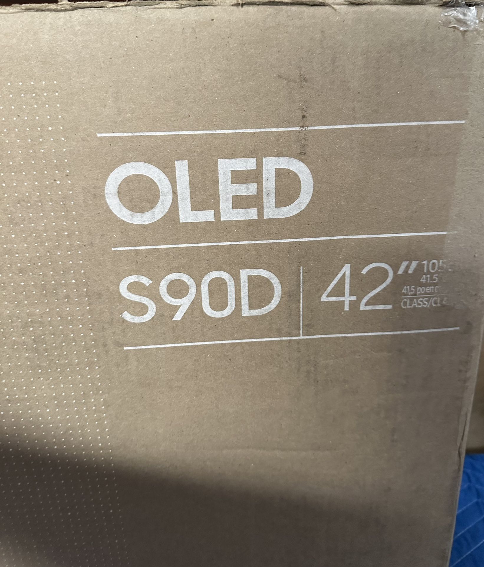 SAMSUNG 42-Inch Class OLED 4K S90D Series HDR Smart TV w/Dolby Atmos ...