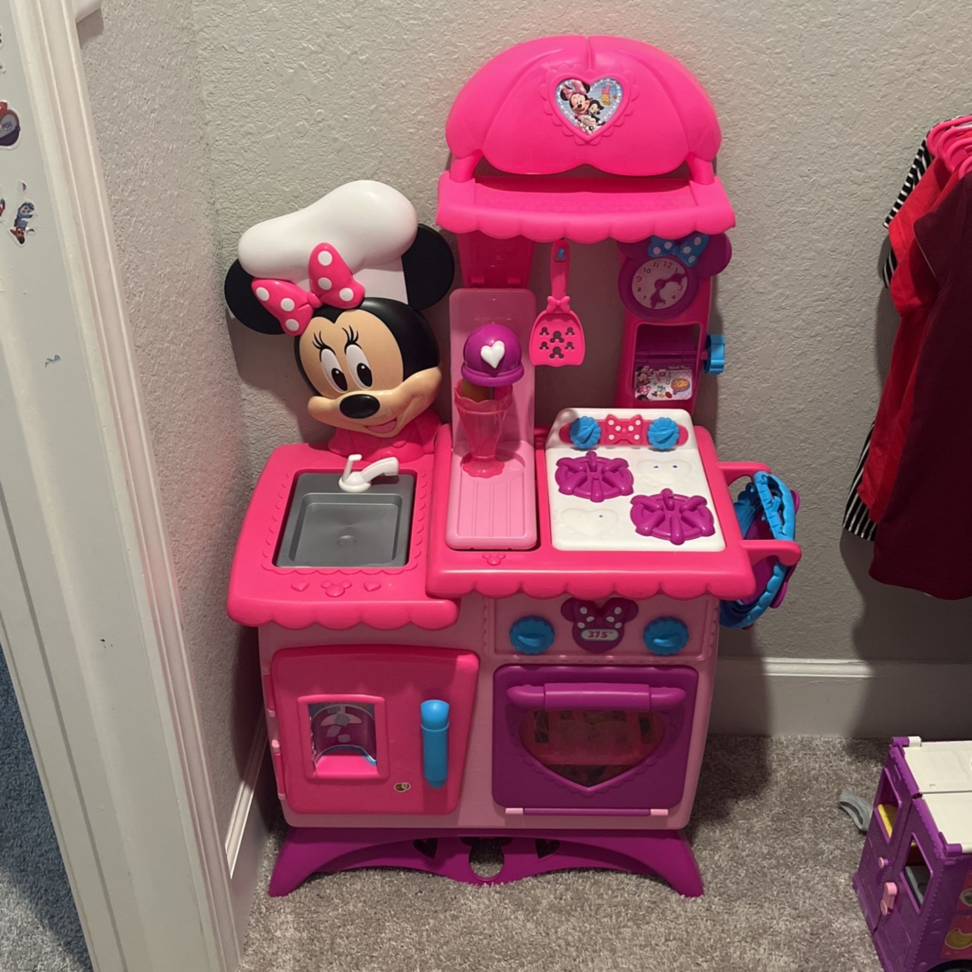 Minnie Mouse Cooking Play Set