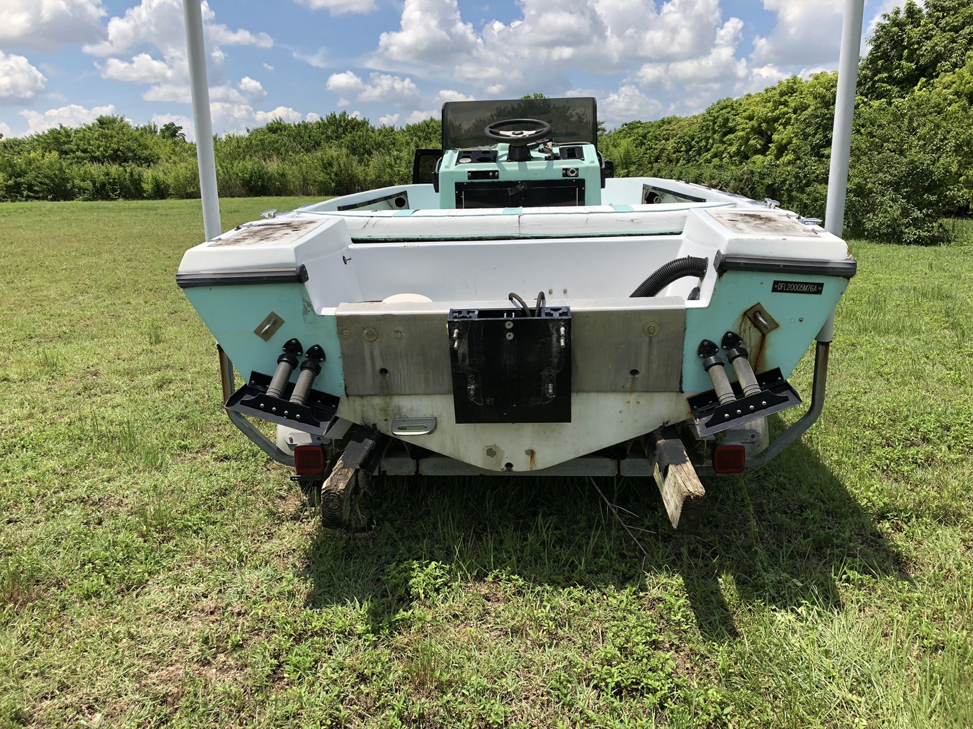 19 ft Super Skiff, Dolphin boat for Sale in Homestead, FL - OfferUp