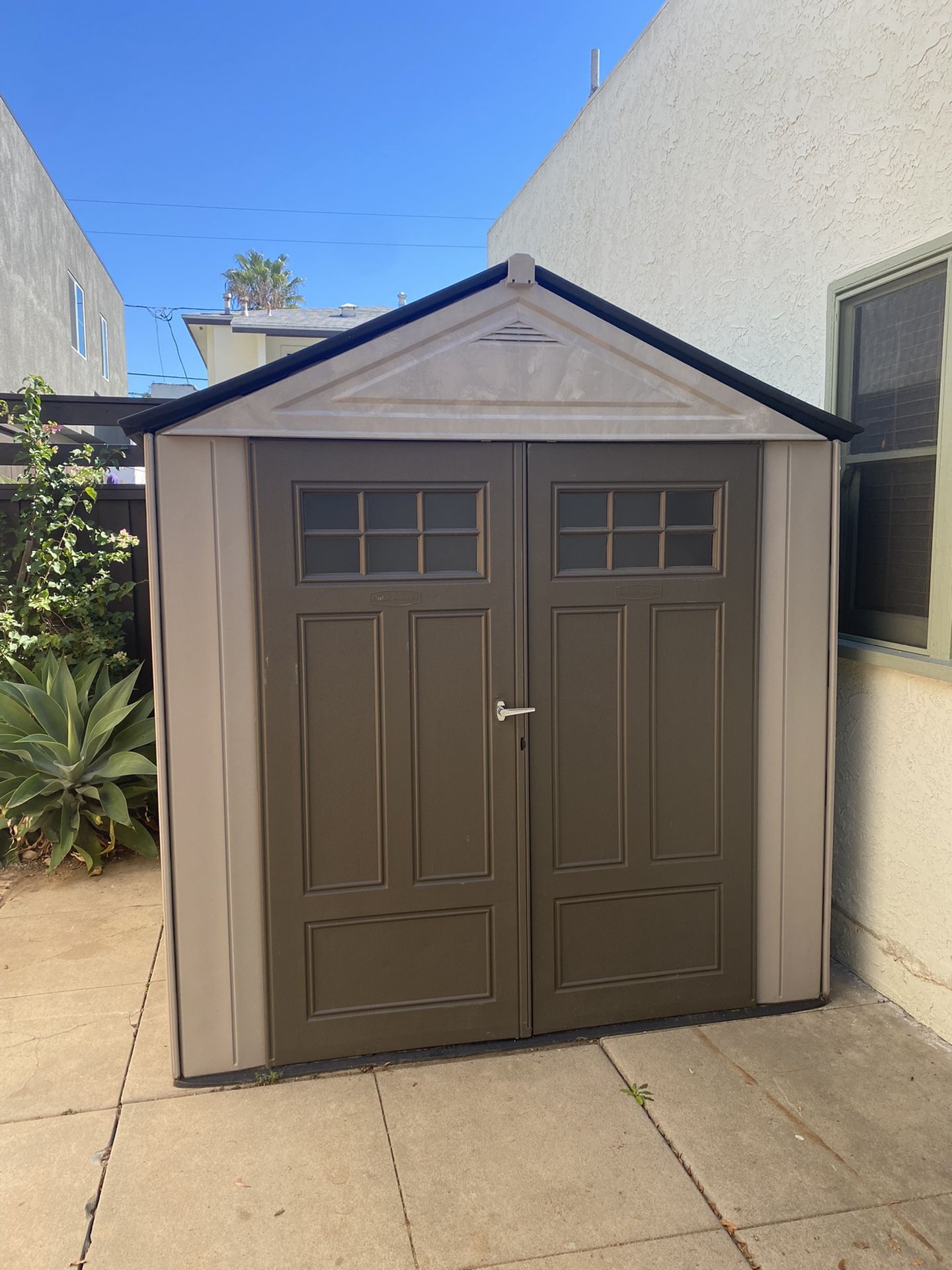 Rubbermaid 7 X 10 Shed