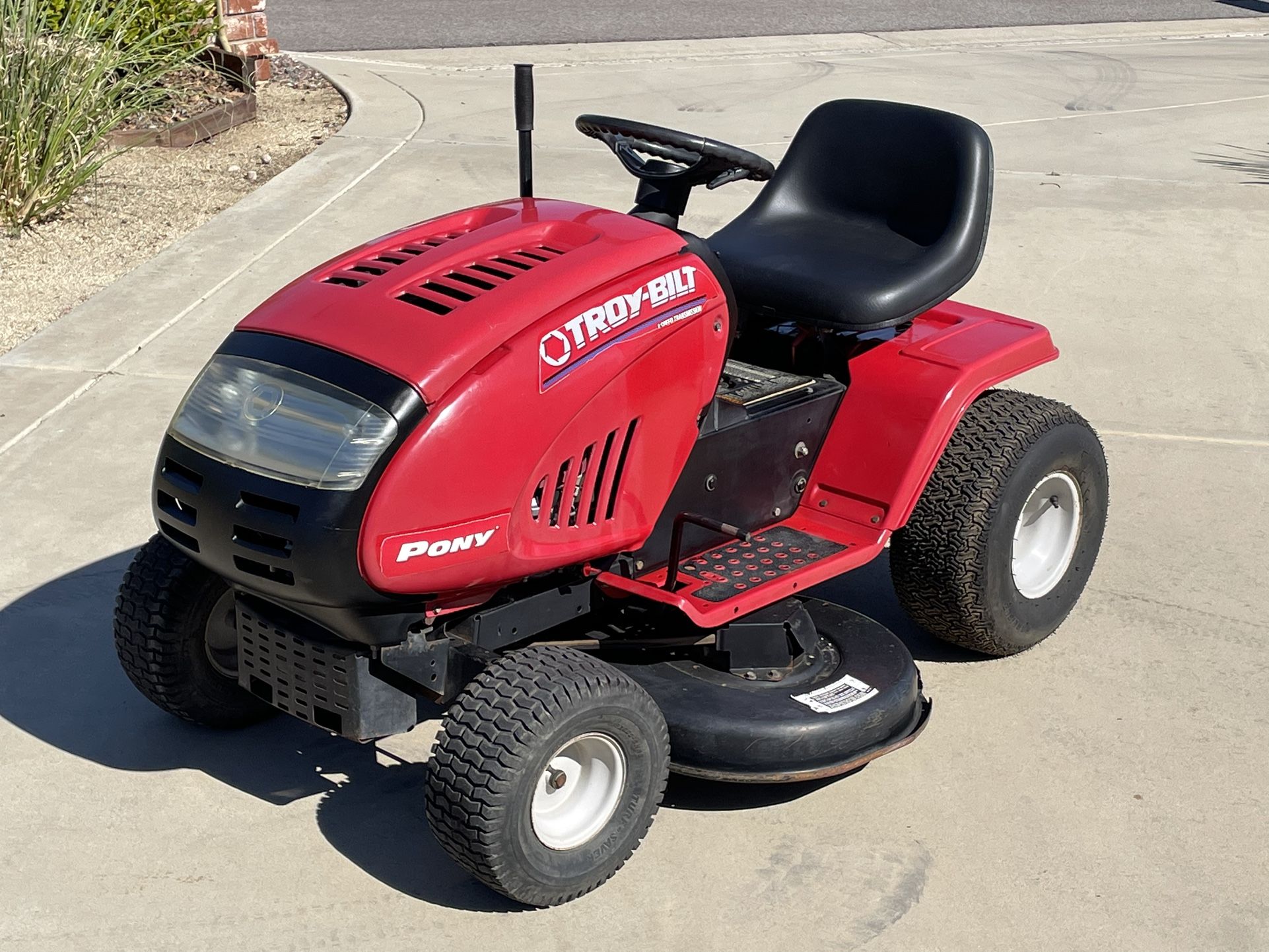 Troy Bilt 17.5 Hp Riding Mower for Sale in Fallbrook, CA - OfferUp