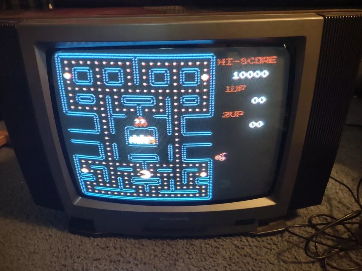 Vintage 1992 Magnavox Crt T.V. for Sale in El Paso, TX - OfferUp