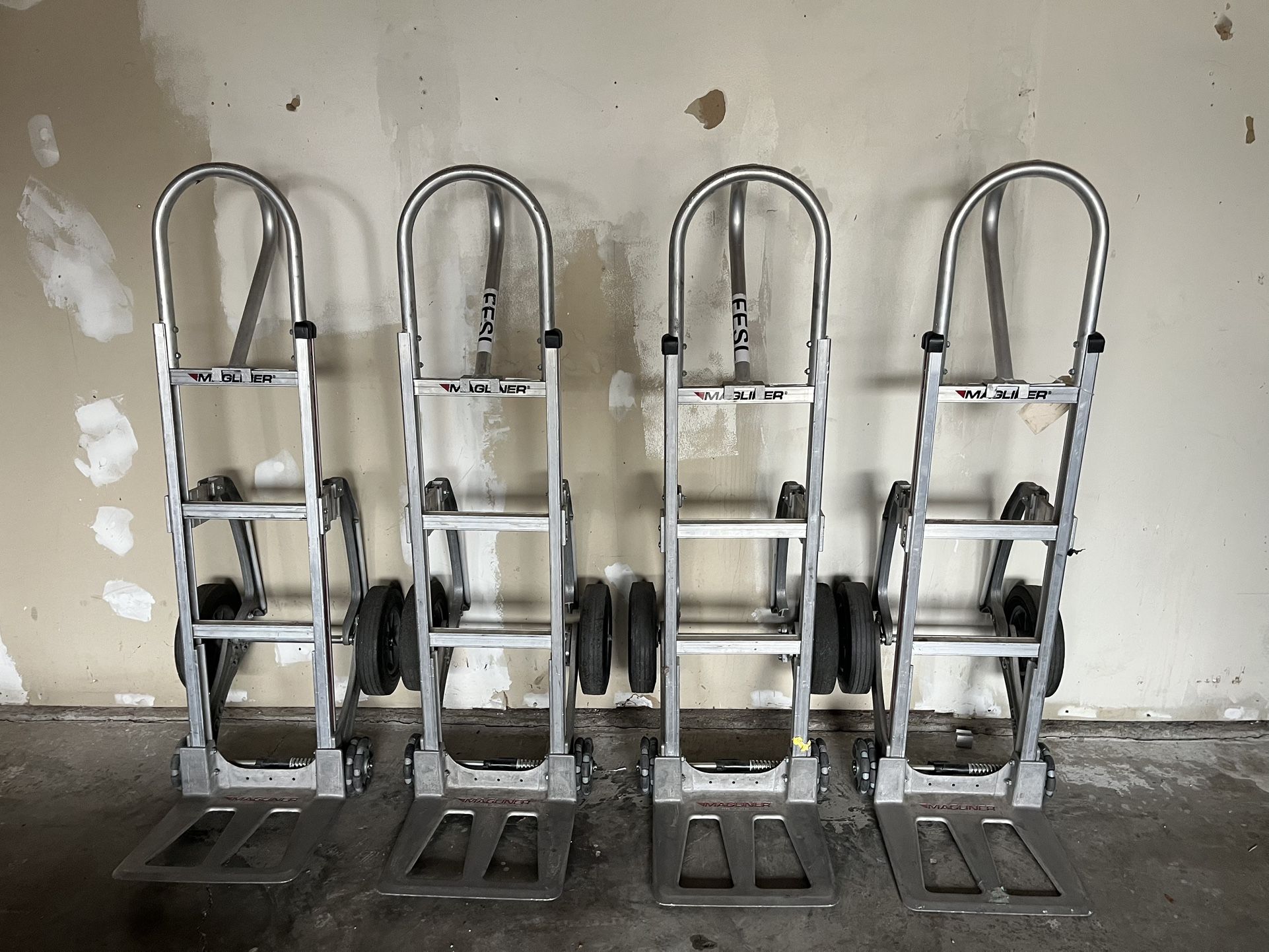 MAGLINER DOLLIES for Sale in Stockton, CA - OfferUp