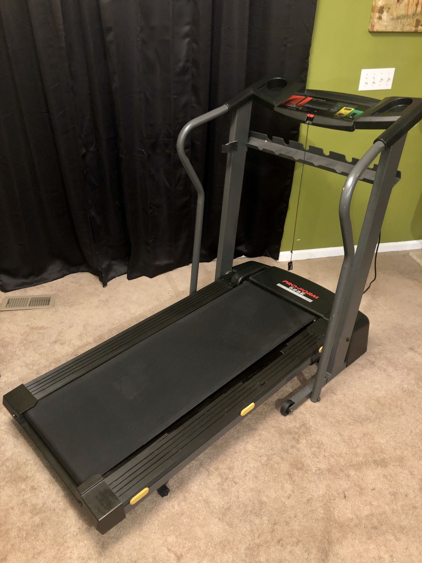 PRO FORM 525E TREADMILL for Sale in Romeoville, IL - OfferUp
