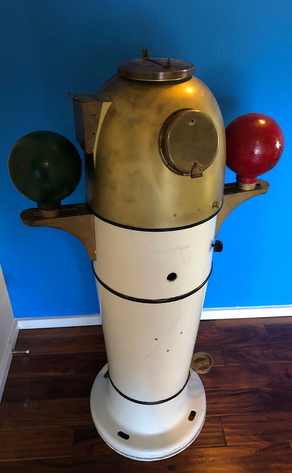 Sestriline Ships Binnacle for Sale in Tacoma, WA - OfferUp