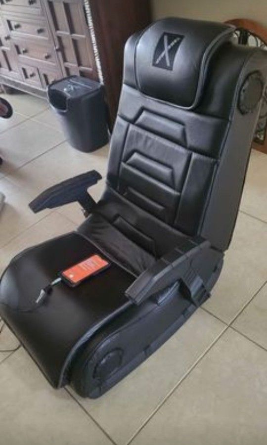 X Rocker Gaming Chair for Sale in West Palm Beach, FL - OfferUp