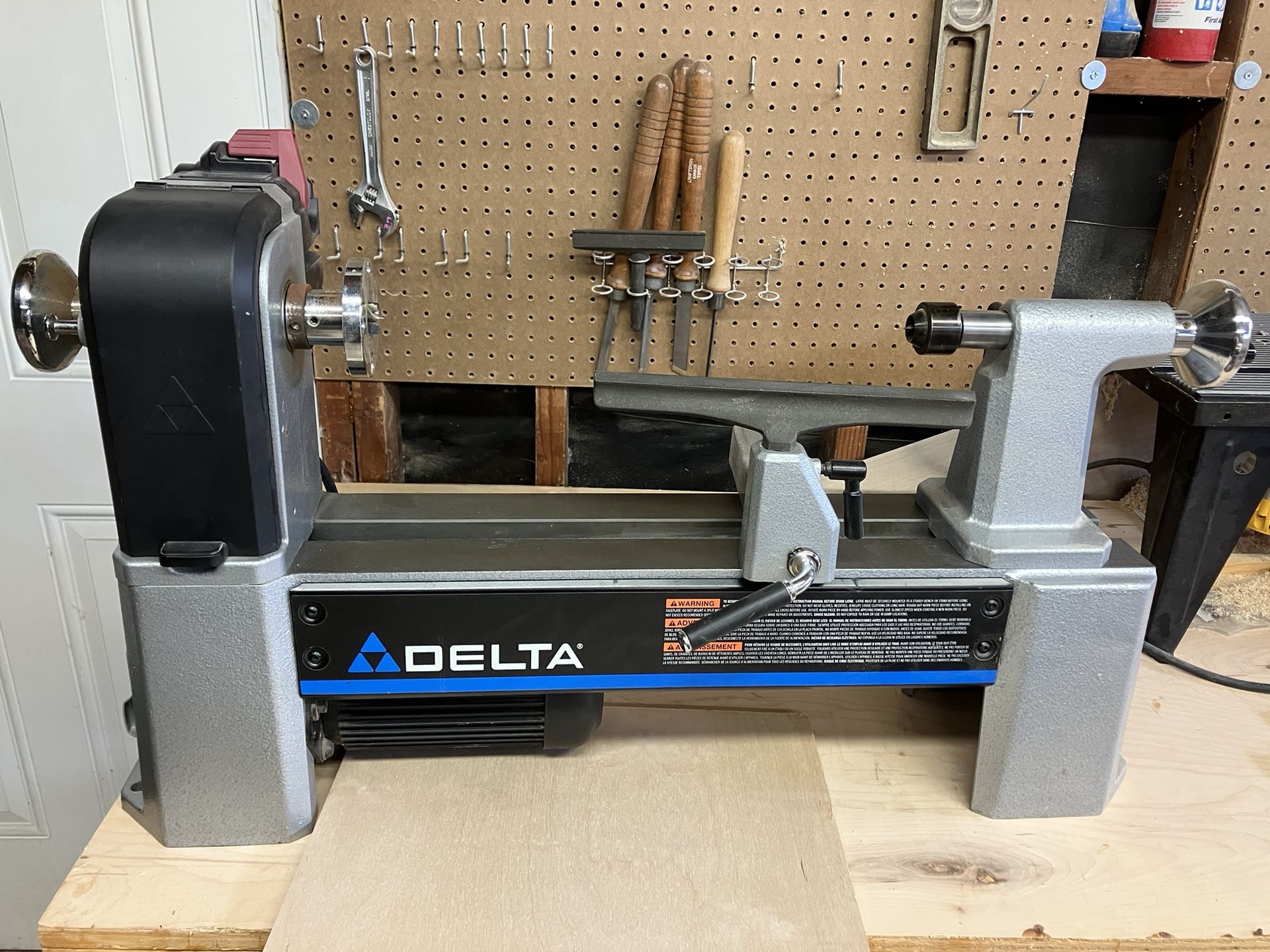Delta Midi Wood Lathe for Sale in Glendora, CA - OfferUp